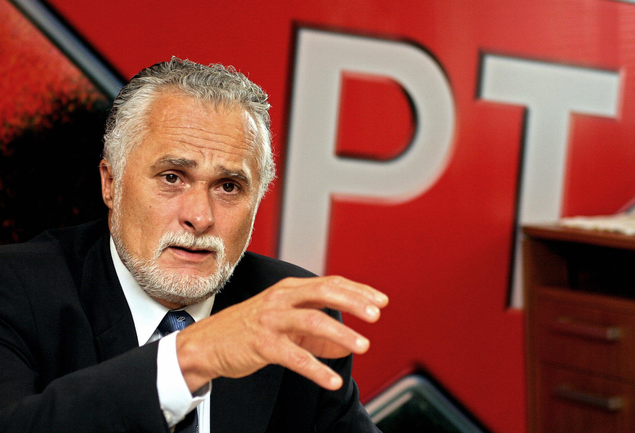 Un Homme Politique Br silien Influent De Gauche Exprime Son Int r t